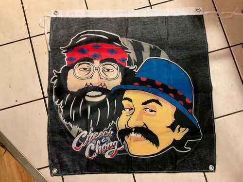 30x30 inch AUS seller Cheech & Chong pot 420 hooter banner wall hanging ...
