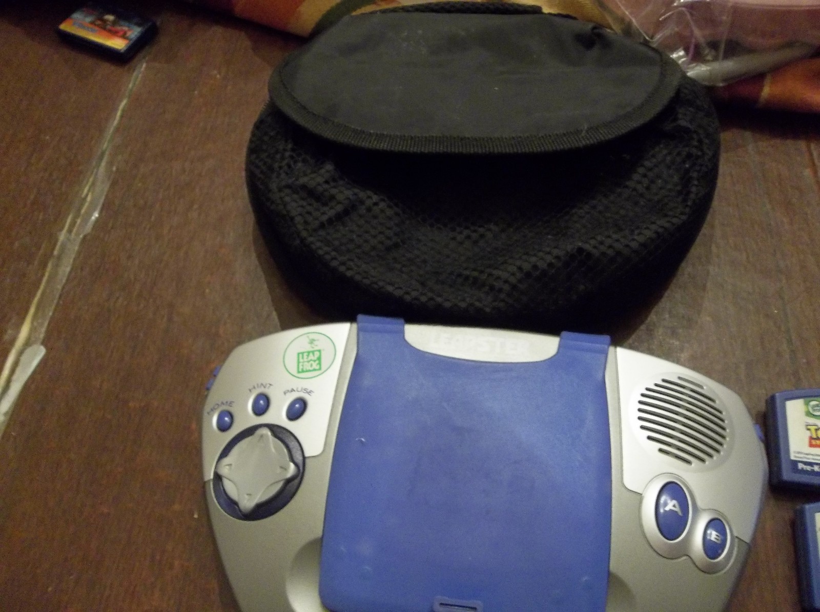 LeapFrog Leapster Multimedia Learning System w/ 6 Smartridges Plus Case ...