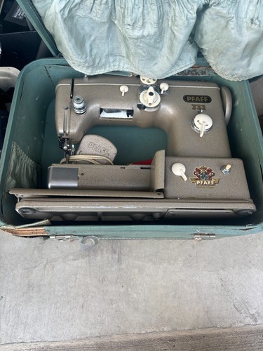 Pfaff 332 Automatic Dial-A-Stitch Sewing Machine Original Case ...