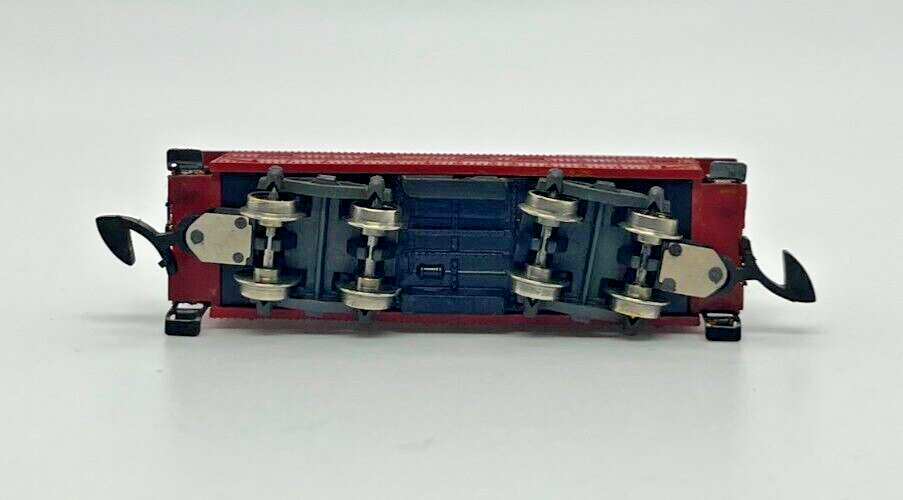 Z Scale Marklin Burlington Route 4-6-2 5Pole Motor With Caboose From ...
