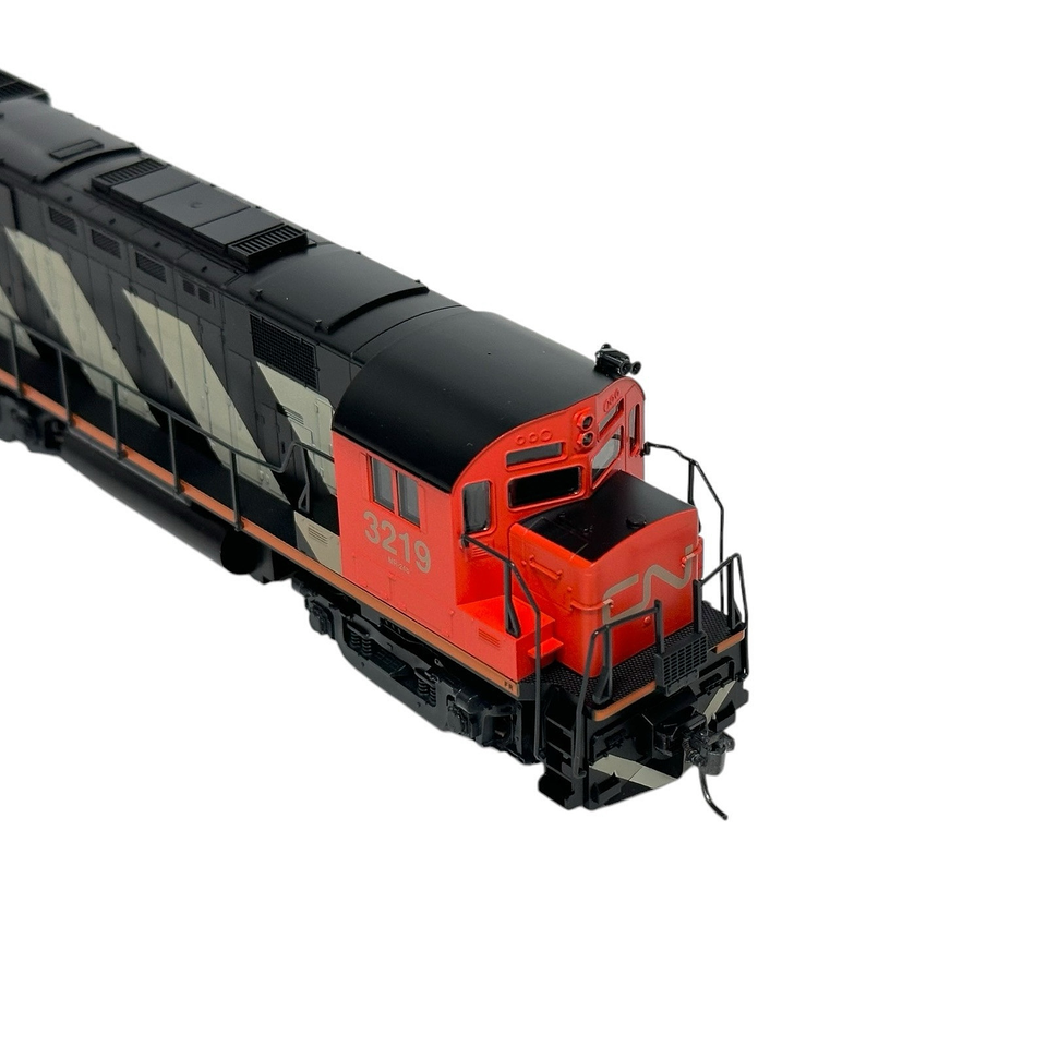 ATLAS HO SCALE #3219 CANADIAN NATIONAL C424 PHASE II DIESEL LOCOMOTIVE ...