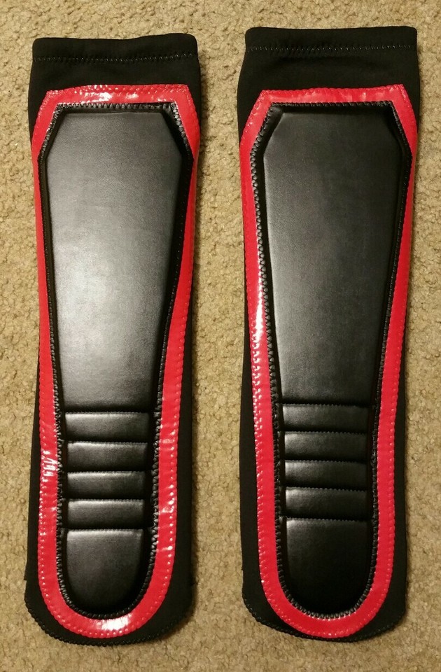 Pro Wrestling KICKPADS Black with Red Outline - TRUNKS TIGHTS KNEEPADS ...
