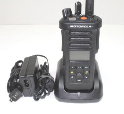 Motorola APX 4000 APX4000 UHF R1 (380-470 MHz) Model 2 512 Ch 5W Dual ...