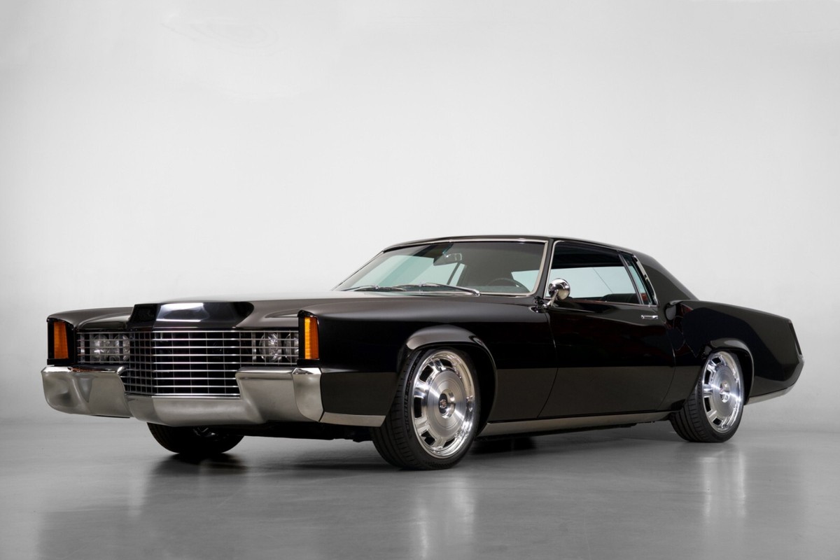 Custom 67 Cadillac