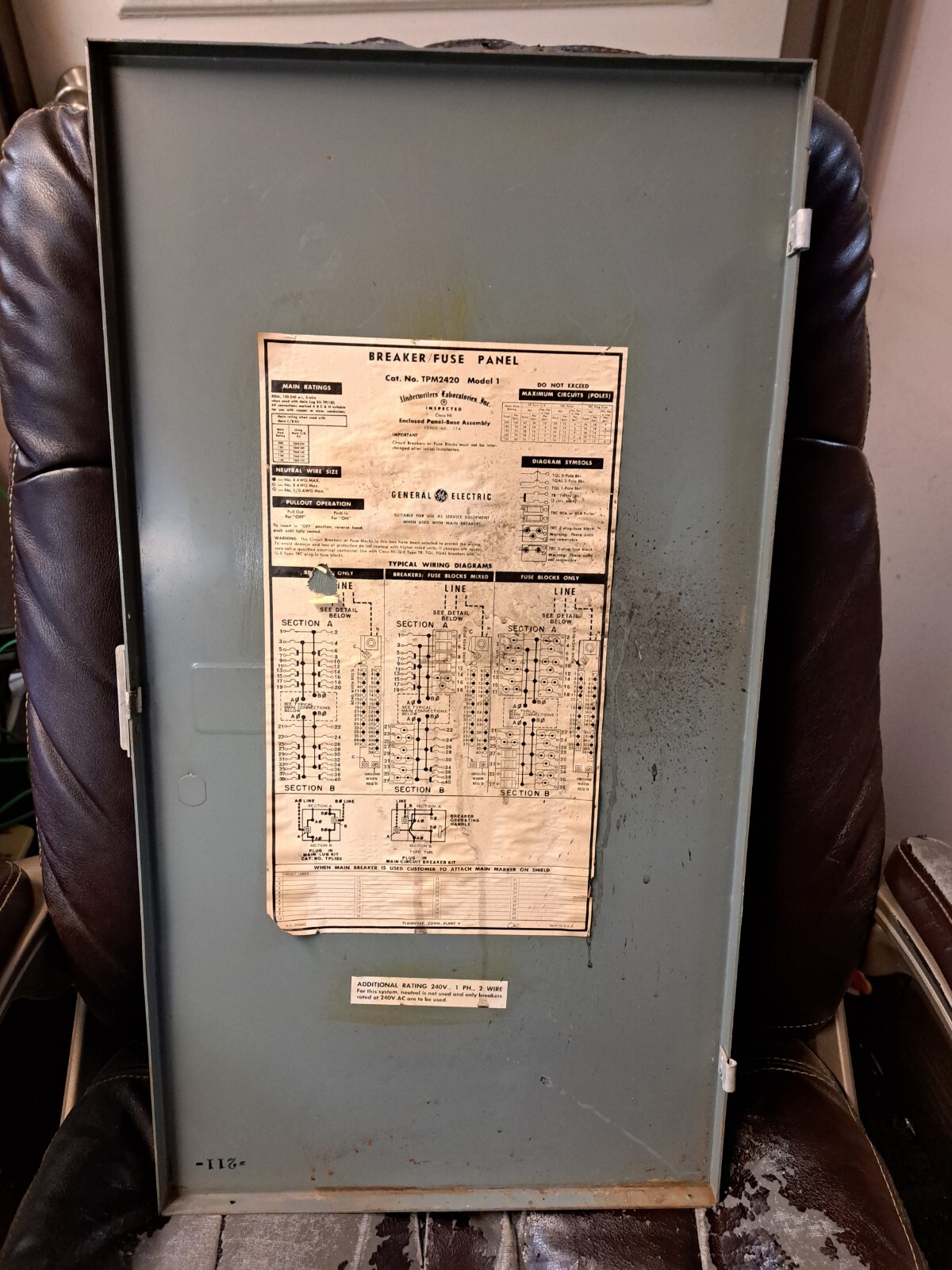 General Electric GE Panel Cover TPM2420 200 Main Breaker 2 100 amp 20 ...