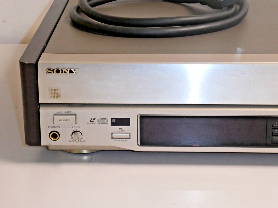 Sony MDP-740D High-End LaserDisc / LD Player, New Laser, 2 Year ...
