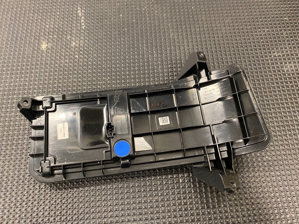 2020-25 GMC Sierra Silverado Right Side Turn Signal Lamp Light Lens ...
