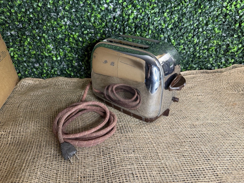 Vintage Toastmaster Chrome Toaster 1940s Mid-Century Cloth Cord ...