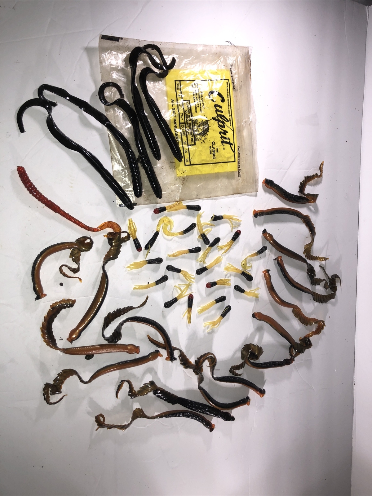 Culprit Fishing lures. squids and worms. 44 Pieces. | eBay