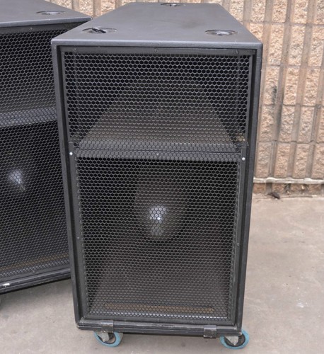 Meyer MSL4 long throw self powered speaker system & dollies & covers ...