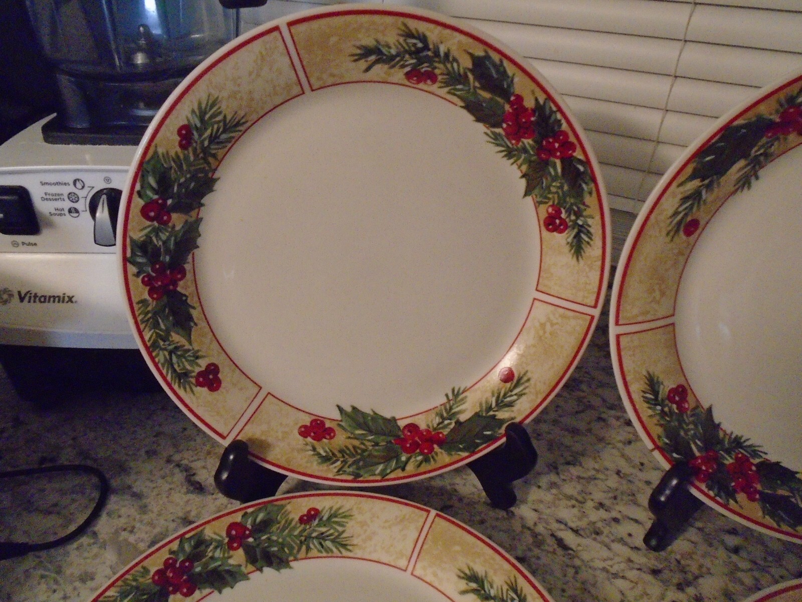 Gibson Mistletoe Christmas Holiday Dinner Plates 4- 9 3/4" | eBay