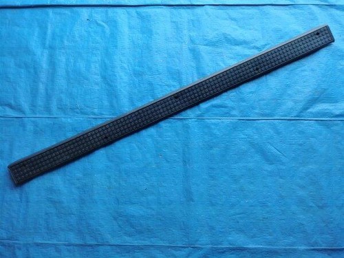 82-94 Chevy S10 Blazer/GMC S15 Jimmy - OEM Tailgate Sill Trim Panel GM ...