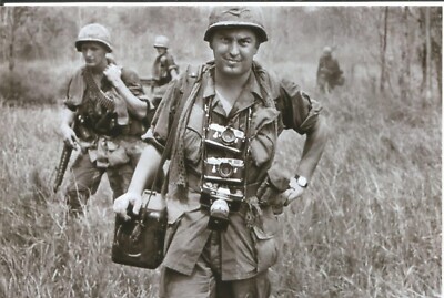 Vietnam War Photos -- Front Line Camera Man | eBay