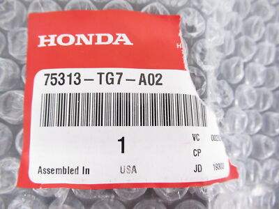 Genuine OEM Honda 75313-TG7-A02 Passenger Rear Lower Garnish Molding | eBay