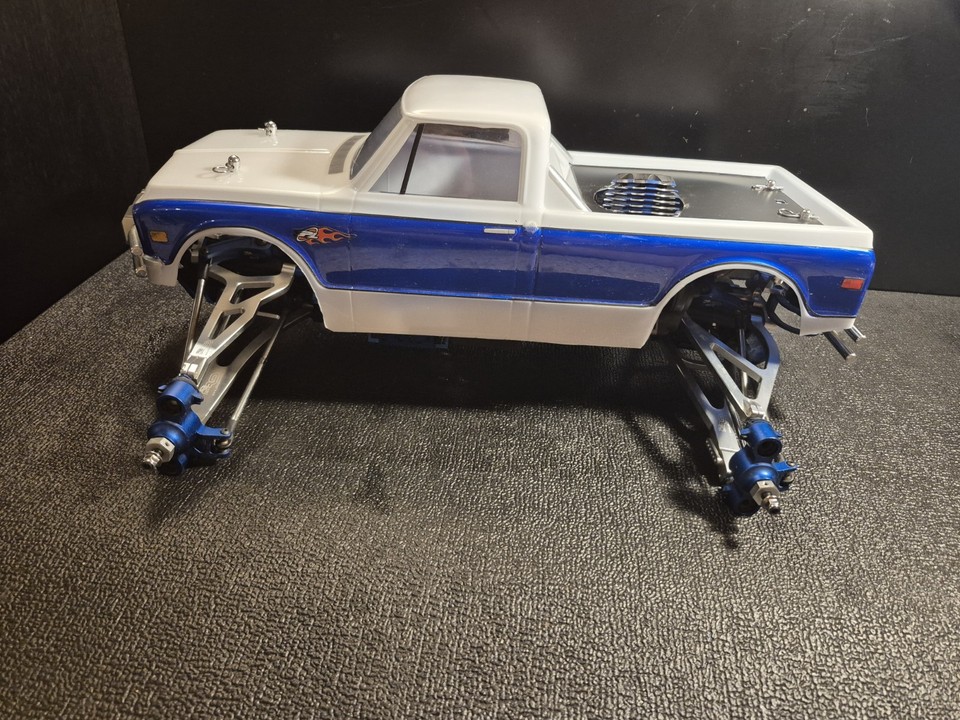 TRAXXAS REVO RD LOGICS SHOW TRUCK ALL ALUMINUM NITRO 3.3 SHELF QUEEN 1/ ...