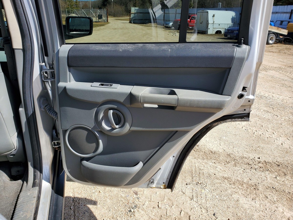 Jeep Commander Doors