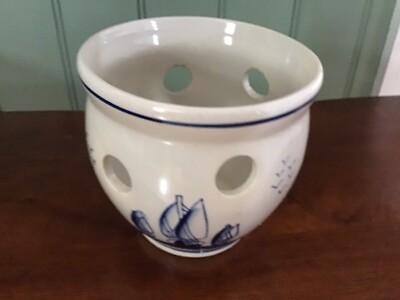 VINTAGE Delft blue hand painted Spring bulb/strawberry 4.5" POT ...