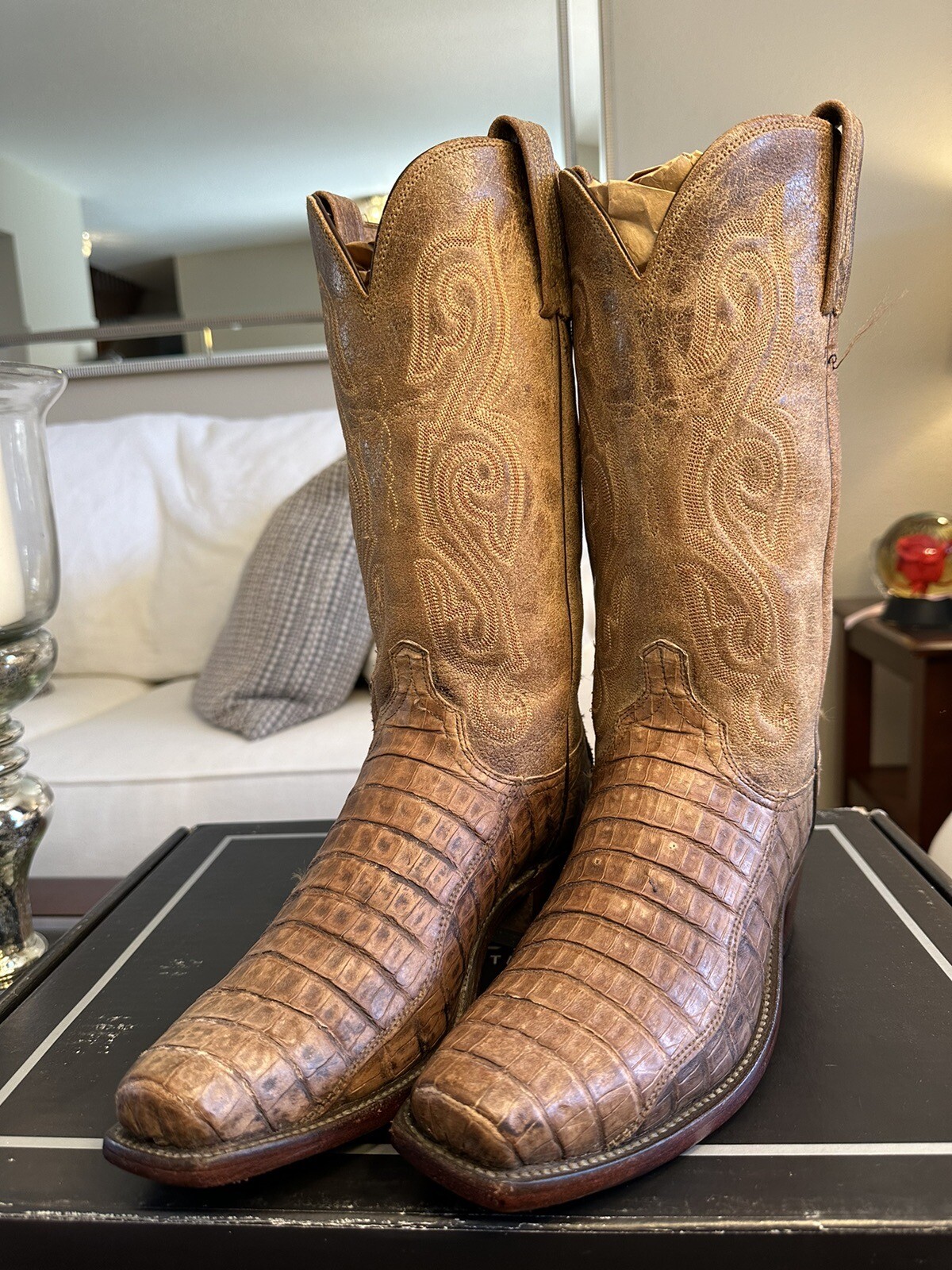 Lucchese 1883 Men's Handmade Beige Croc/Caiman Hornback John Wayne Toe ...