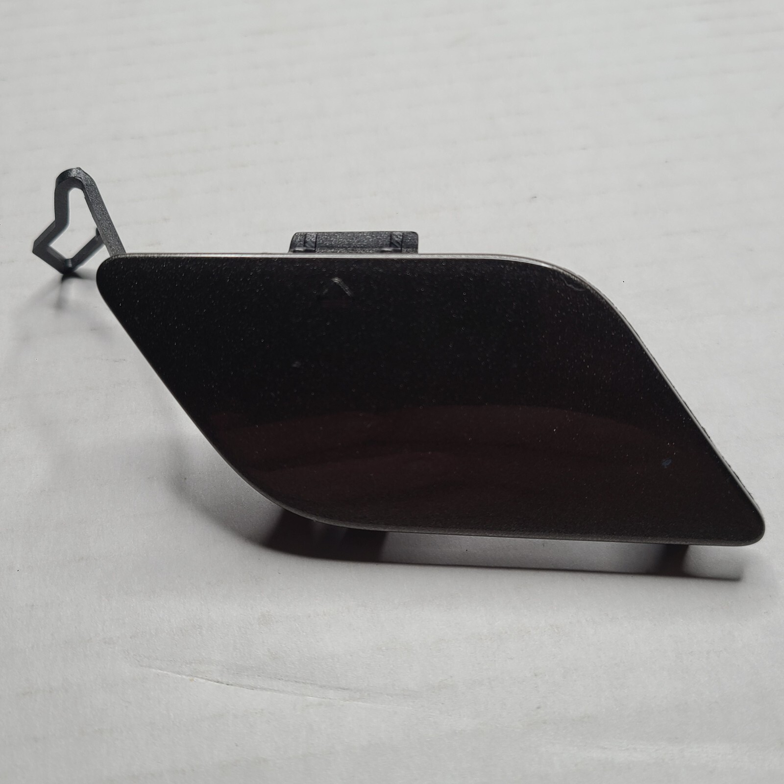MERCEDES E CLASS 07-09 FRONT BUMPER TOW HOOK CAP COVER - TAN / BROWN ...