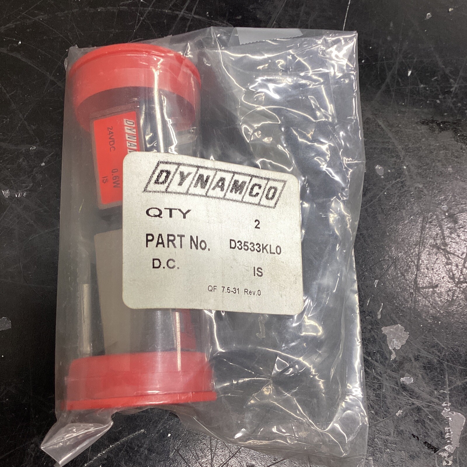 DYNAMCO D2732KLO SOLENOID VALVE PNEUMATIC 24VDC #282K77 | eBay