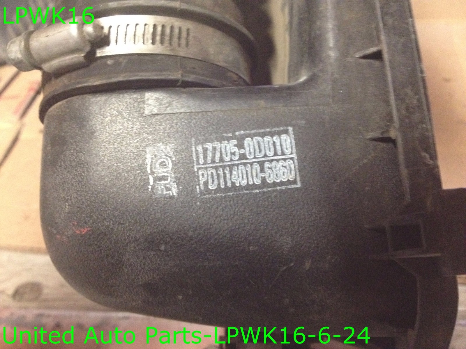 1998 1999 TOYOTA COROLLA AIR CLEANER BOX TOP COVER WITH HOSE OEM 17705 ...