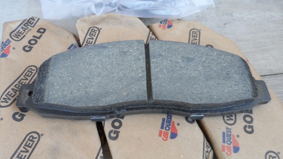 Carquest Wearever GNAD679 Gold Premium Ceramic Brake Pads &hardware (4 ...