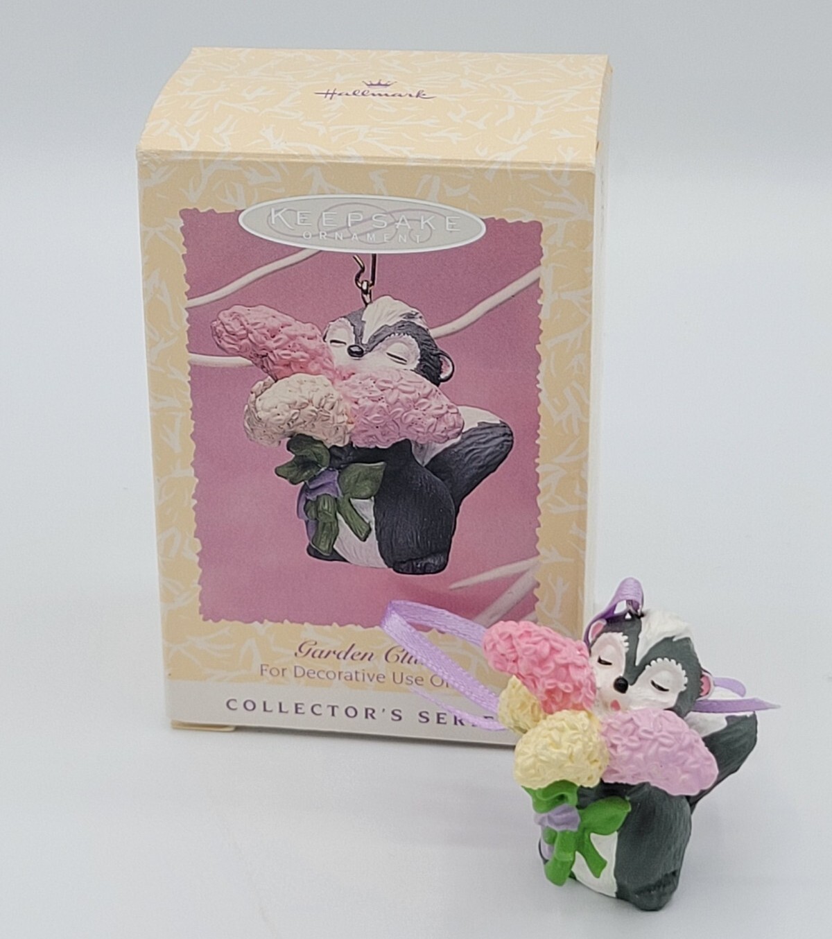 1996 Garden Club Skunk 2nd In Series - Spring Collection - Hallmark ...