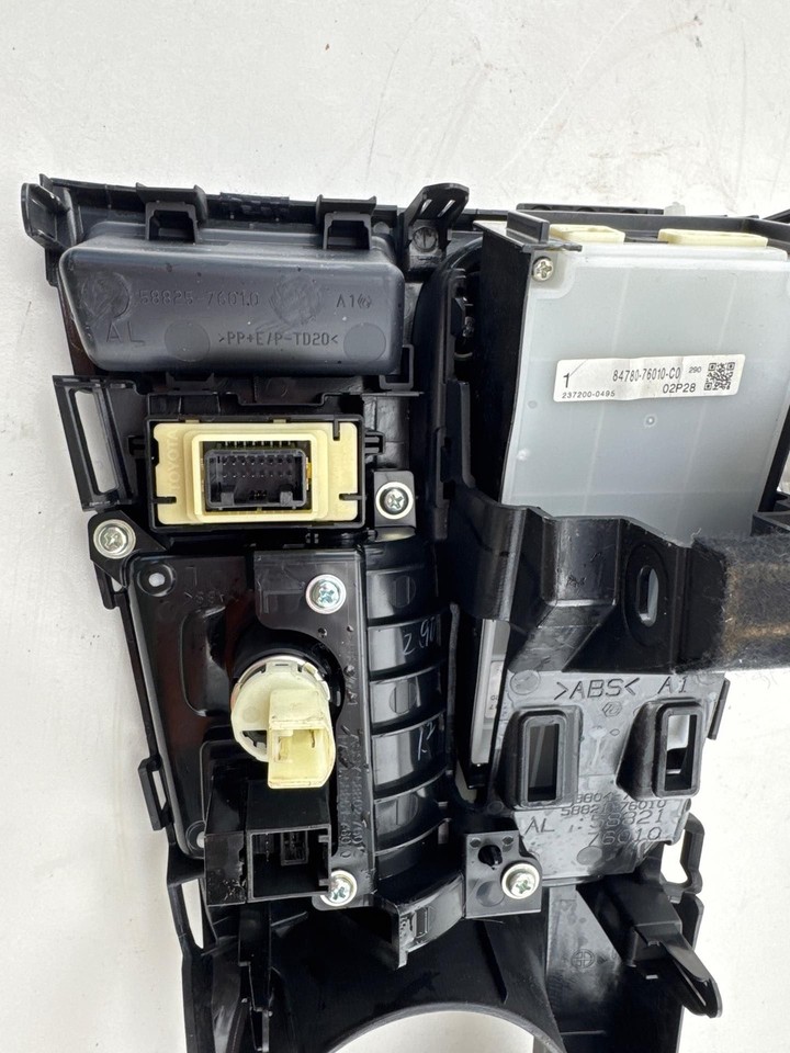 2011-13 Lexus CT200H Center Console Radio Controller Cup Holder Bezel ...