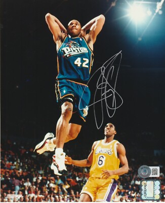 JERRY STACKHOUSE (Detroit Pistons) Signed 8x10 PHOTO Beckett ...