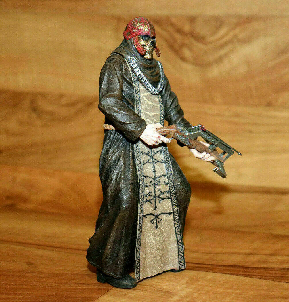 Resident evil 4 ILLUMINADOS MONKS Skull Head Monk Action Figure Neca 2 ...