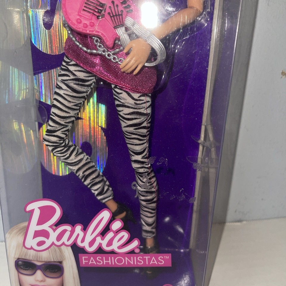 2009 Barbie Fashionistas 100 Poses MISB 12" Barbie Sassy Doll Mattel ...