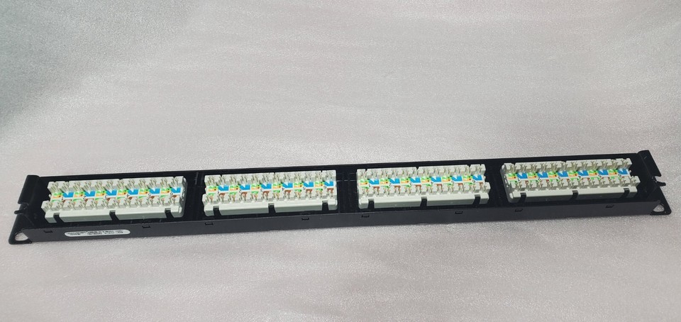 COMMSCOPE UNIPRISE SOLUTIONS UNP-6A-DM-1U-24 76018042 24 Port Patch ...