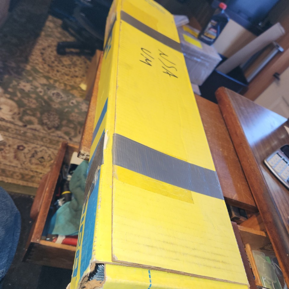 BOX OF 50 NEW NIB ERICO CADDY SGB24A SCREW GUN BRACKET 24" STUD SPACING ...