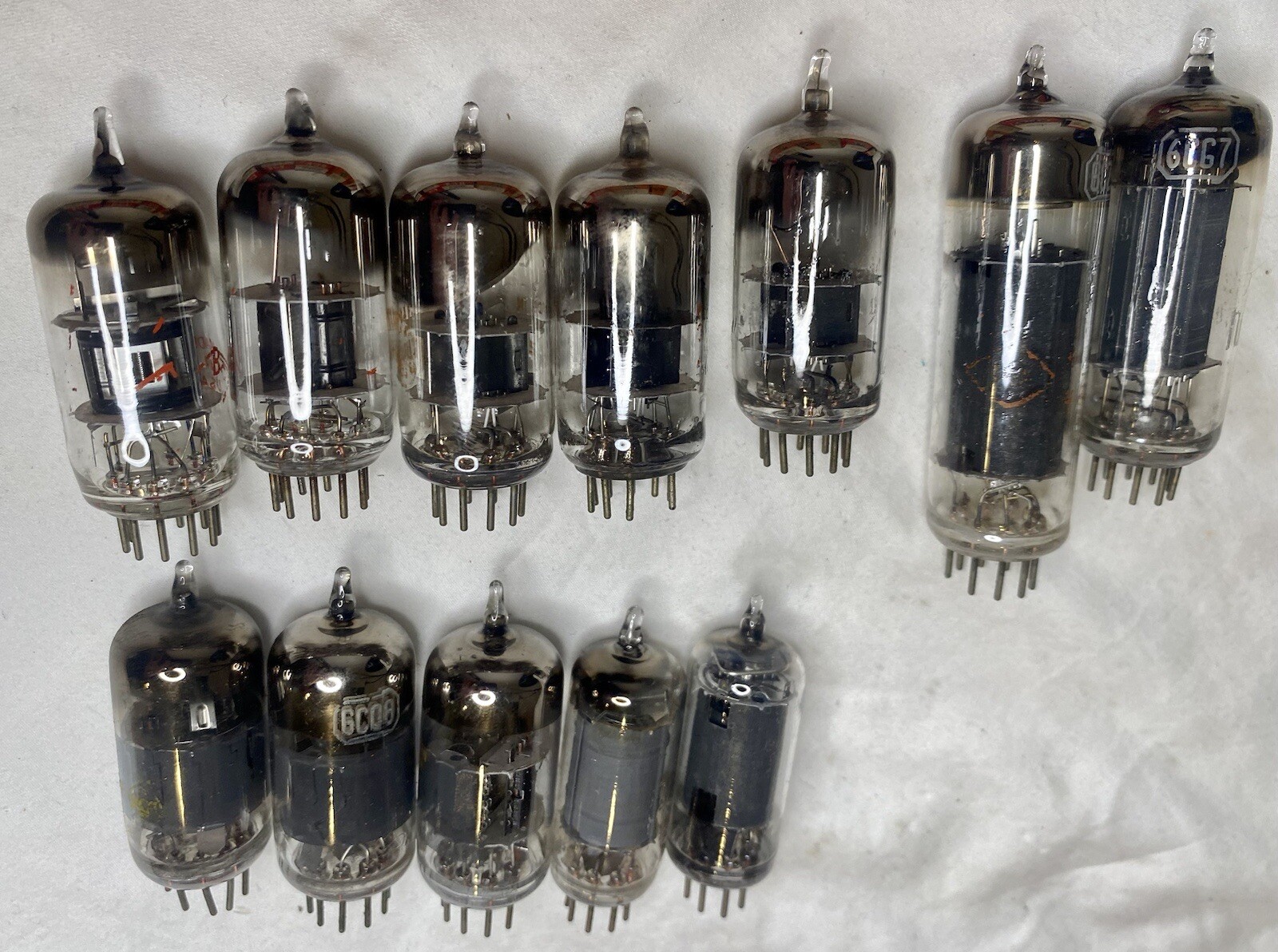 Assorted lot of 19 Vintage Vacuum Tubes, AS-IS Untested - RCA, GE, LRE ...