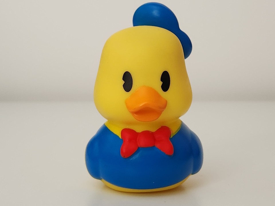 Lot of 7 Disney 3" Rubber Ducks Toys Figures JEEP Ariel Minnie Tigger ...
