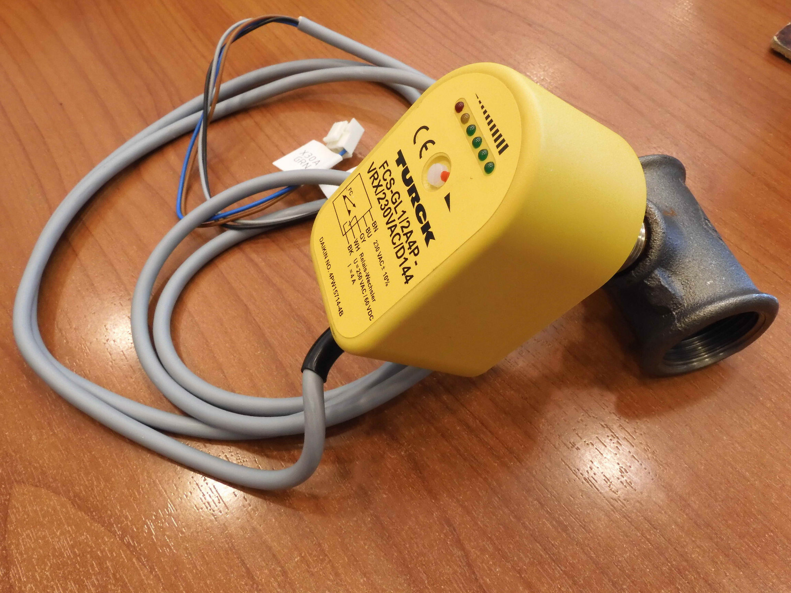 DAIKIN FLOAT SWITCH SET 12HP Part No.510003P (Subs. 510025P) | eBay