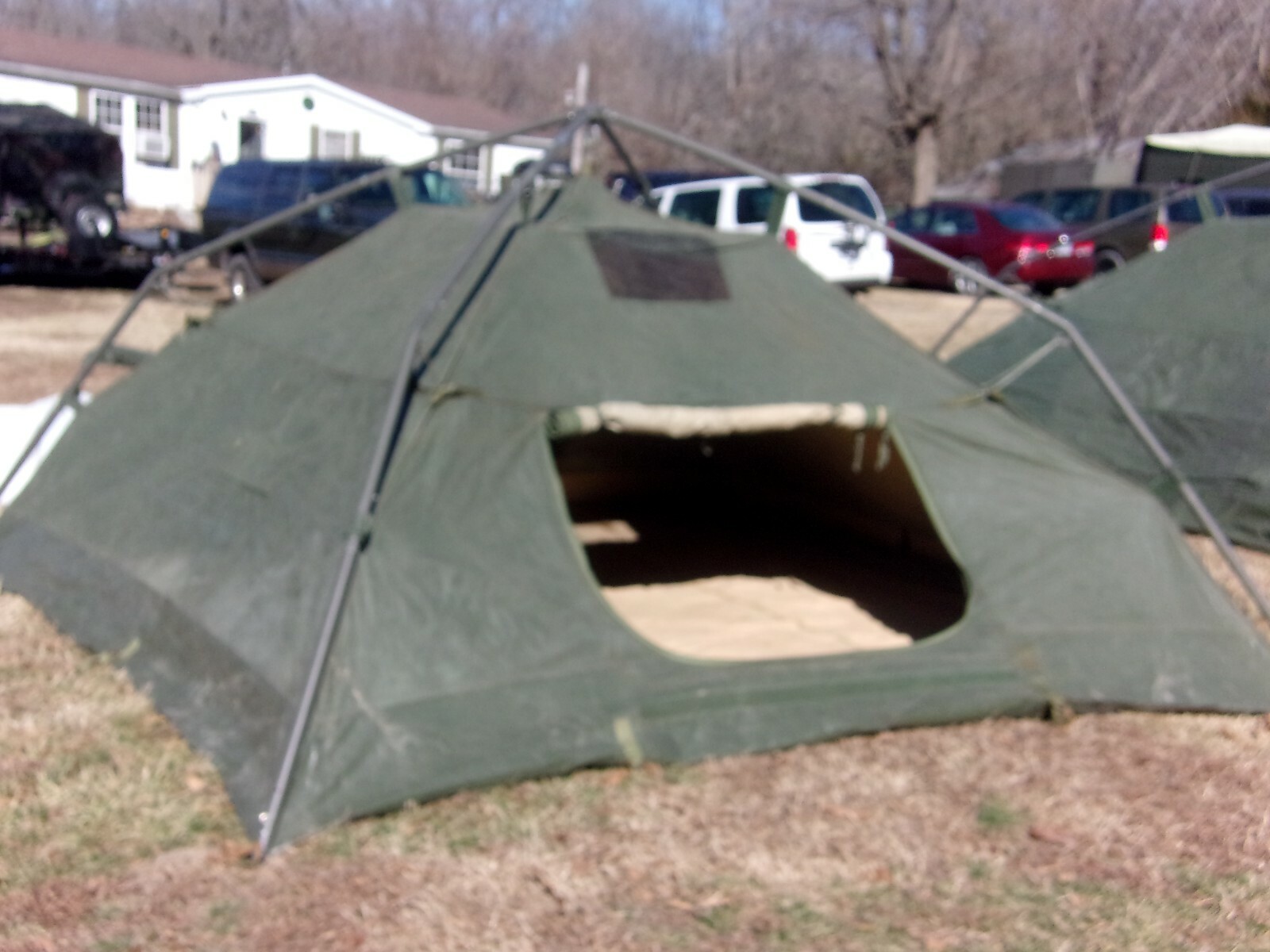 MILITARY SURPLUS SOLDIER CREW TENT ARMY DAMAGED--CAMPING 10 X10 HUNTING ...