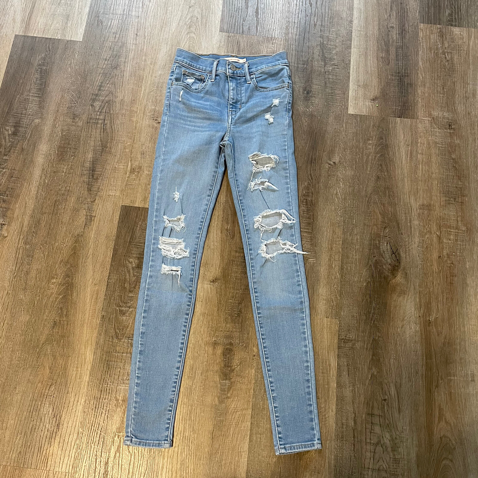 720 Levis High Rise Super Skinny Jeans, Size 24 - Gem