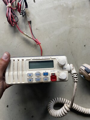 Icom IC-M302 Submersible Marine VHF Radio Transceiver Unit With Hand ...