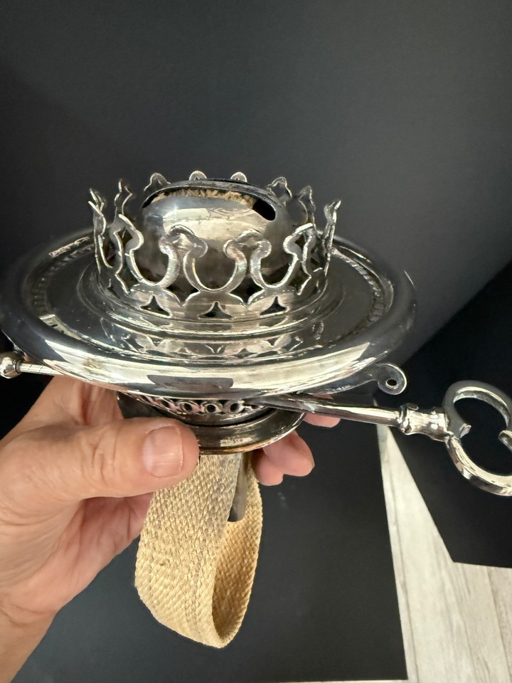 Wright & Butler nickel over brass silver plate side riser oil lamp ...