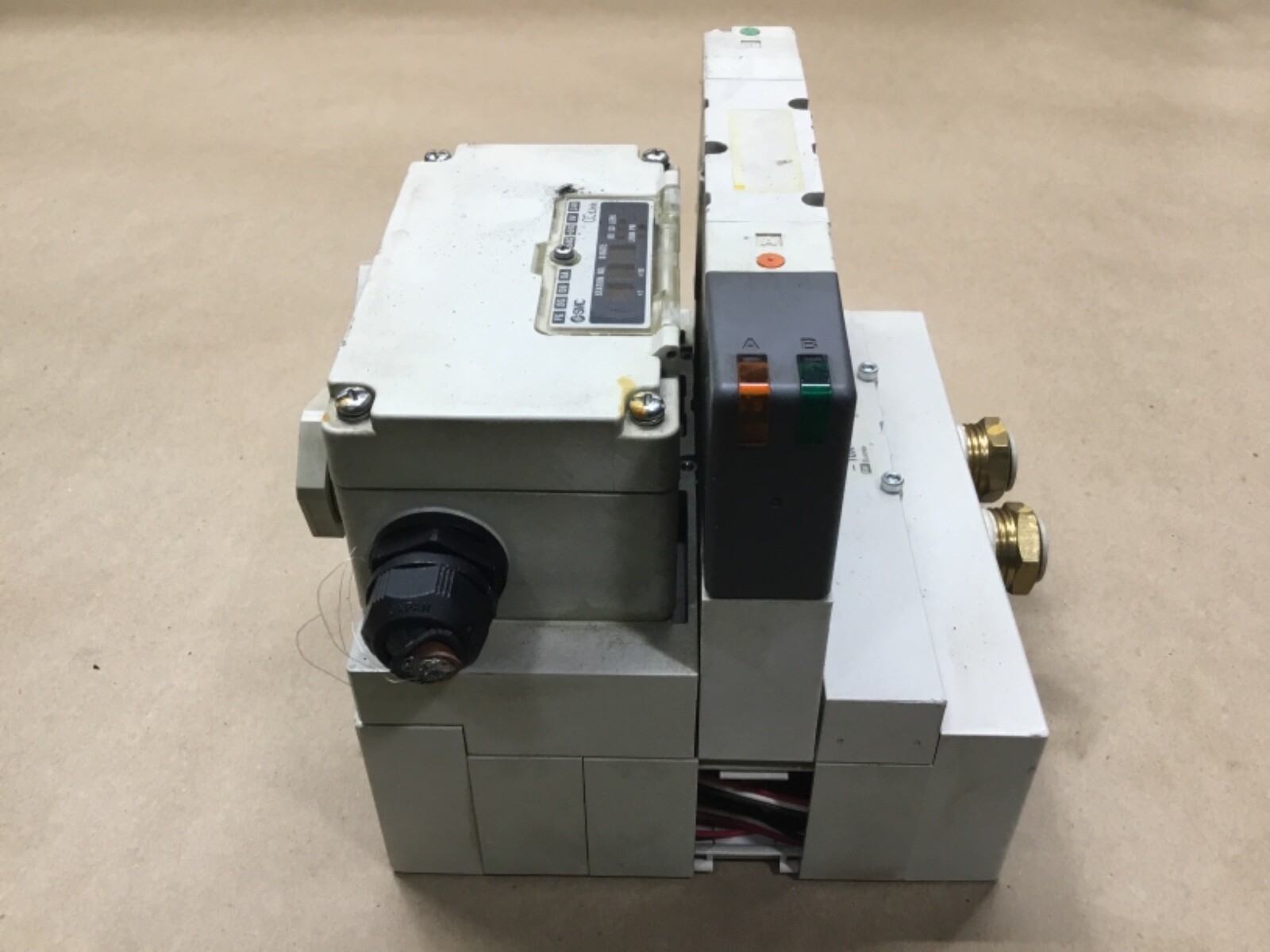 SMC CC-LINK EX124U-SMJ1 / VVQ4000-25A-1 Solenoid Valve VVQ4000-10A-1 ...