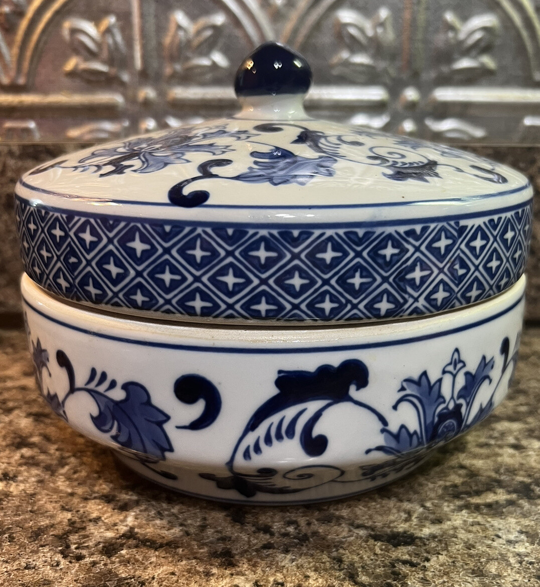 Three Hands Corp. Blue & White Floral Ceramic Covered Serving Dish 8 ...