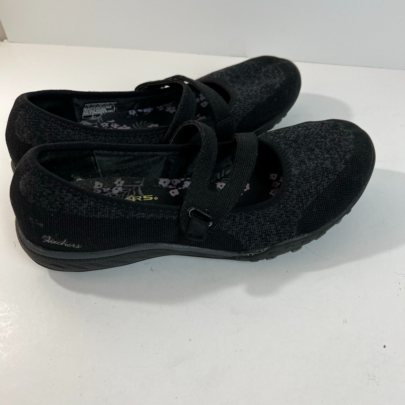Skechers Womens Shoes Size 7 Fabric Upper Black SN 23005 Memory Foam | eBay