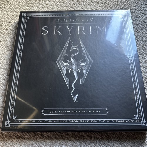 Skyrim Ultimate Edition Box Set 4XLP Daedric Shield Splatter Vinyl ...