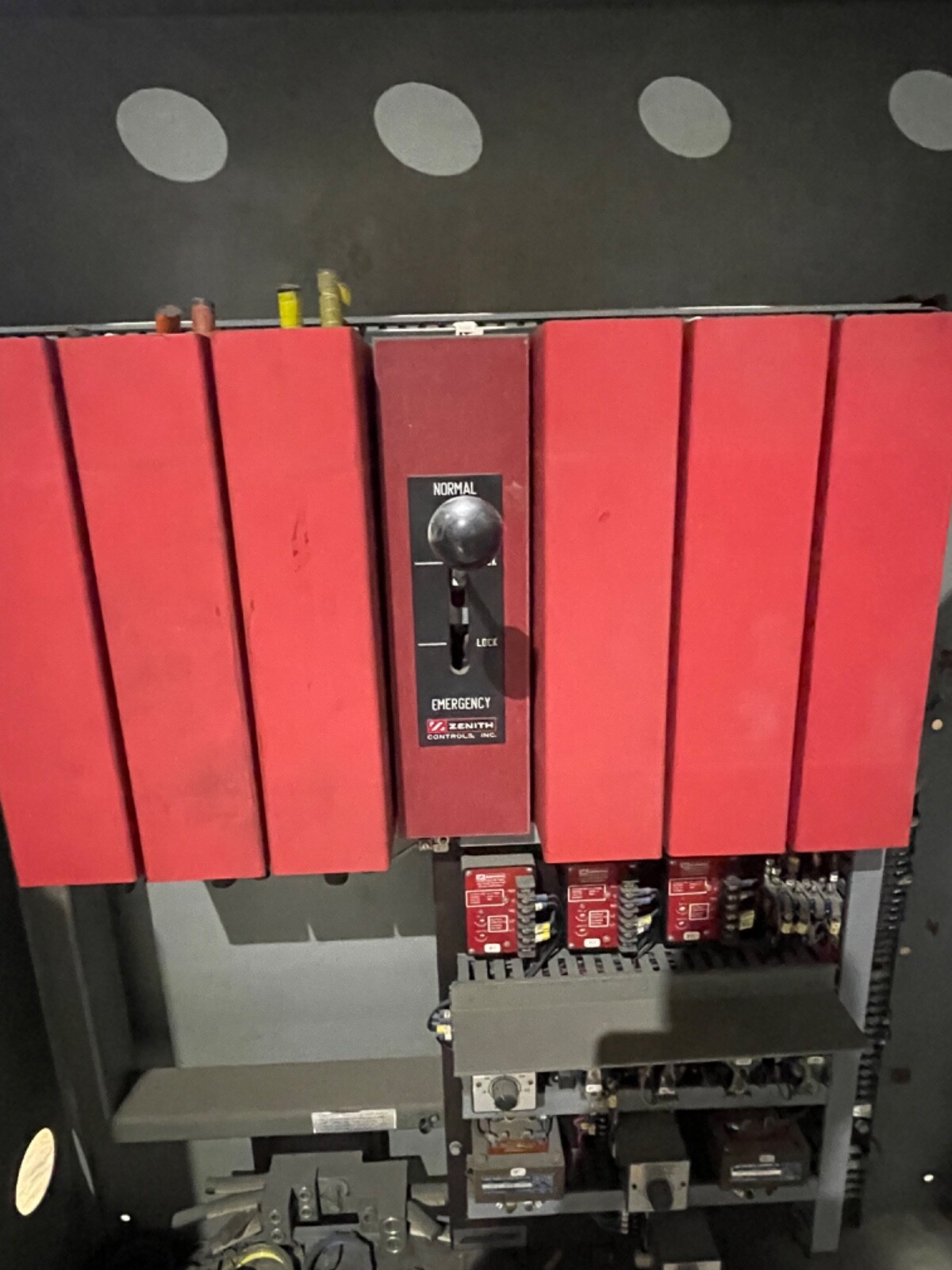 600 AMP MANUAL TRANSFER SWITCH 3 POLE Phase MTS 480V 277v 208 120 240 ...