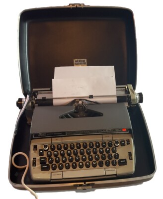**Vintage SCM Smith Corona Electra 120 Typewriter W/Hard Case** 120424 ...