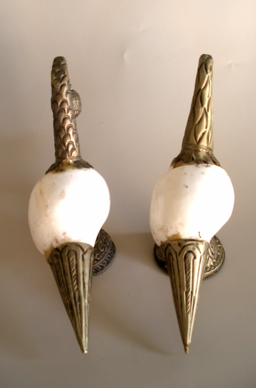 Nice Old Tibetan Buddhist Lama Used Sankha, Dhun, Conch Sea Shell ...