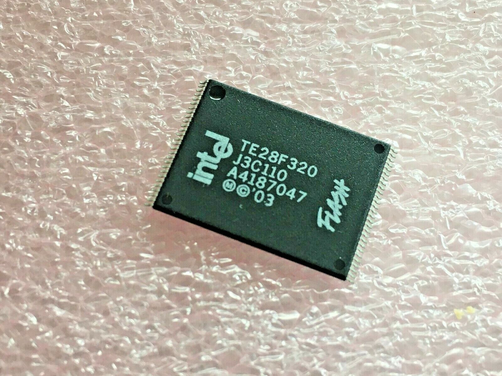 TE28F320J3C110 Intel NOR Flash, 2M x 16, 56 Pin, Plastic, TSSOP 3 PCS ...