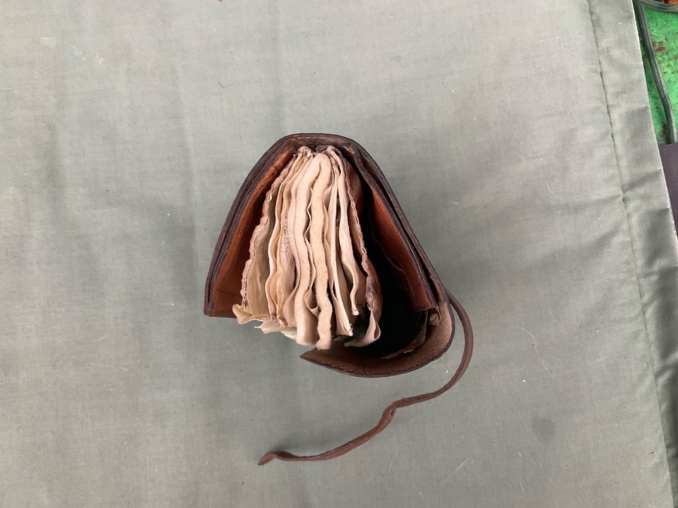 VINTAGE LEATHER CAST & FLY WALLET. | eBay UK