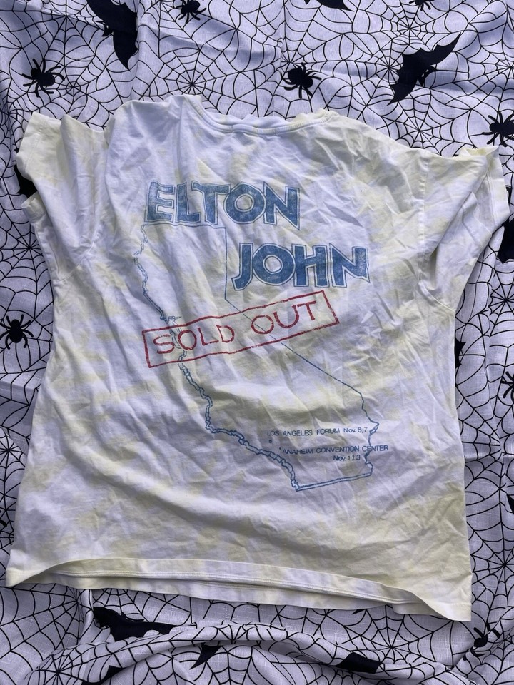 Daydreamer Womens Elton John 1980 Tour Yellow Spiral Tee S H19 | eBay UK